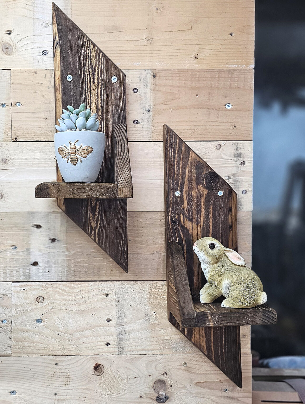 Parallelogram Shelf Build - FREE Plans - KnotJustWood